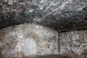Spending the Night Inside the Edinburgh Vaults - Wandering Crystal