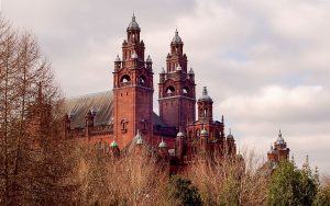 Edinburgh VS Glasgow: Which City Should You Move To? - Wandering Crystal